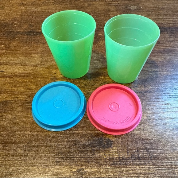 Tupperware | Kitchen | Vintage Tupperware Small Measuring Liquid Cups W ...